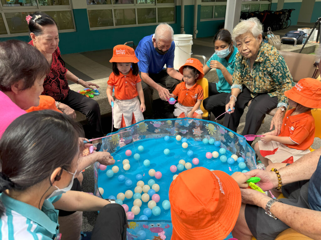 Intergenerational activities are bringing seniors and toddlers together ...